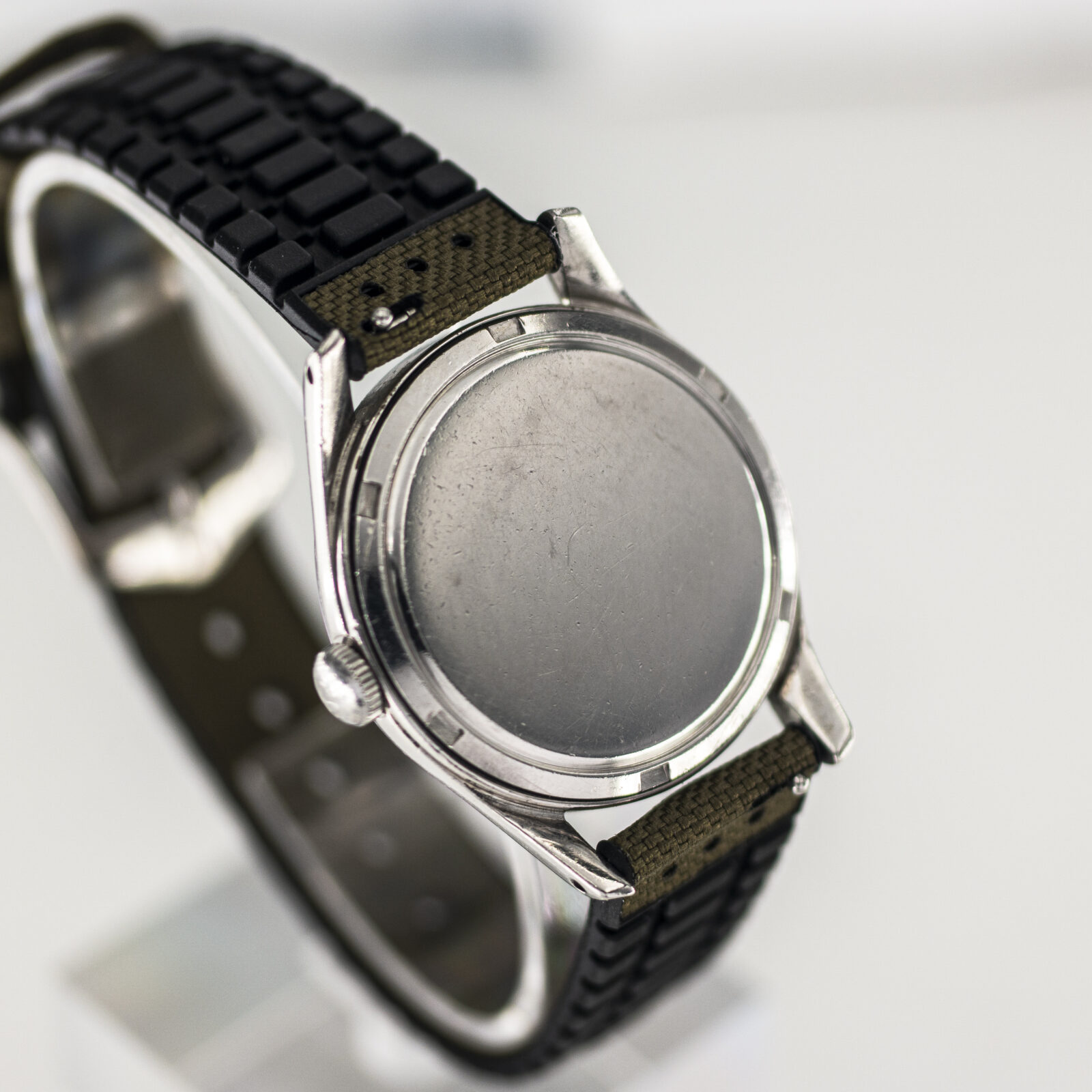 Vintage Omega 2639, “tuxedo dial”, 1953 | Marcels Watch